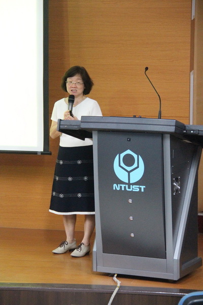 Speech by Lecturer Jau-Hwa Chen at the Graduate Institute of Patent on ...